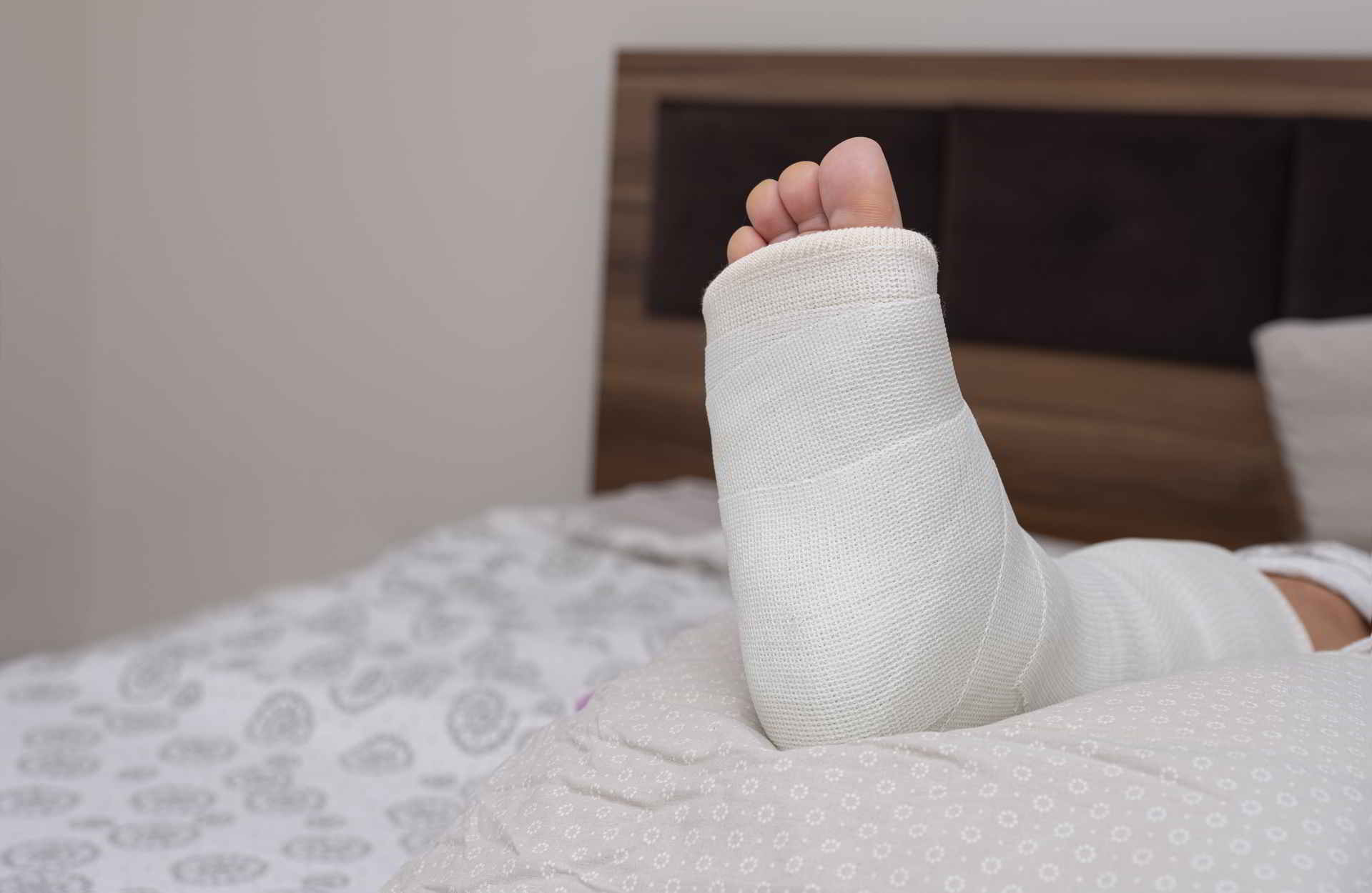 Toe Straightening Surgery Miami - Luxe Foot Surgery Center