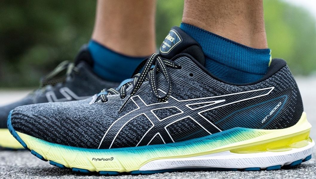 What Type of Running Shoe to Wear for Flat Feet?